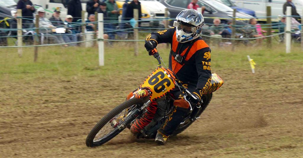 James Shanes Claims British Under 21’s Grasstrack Championship