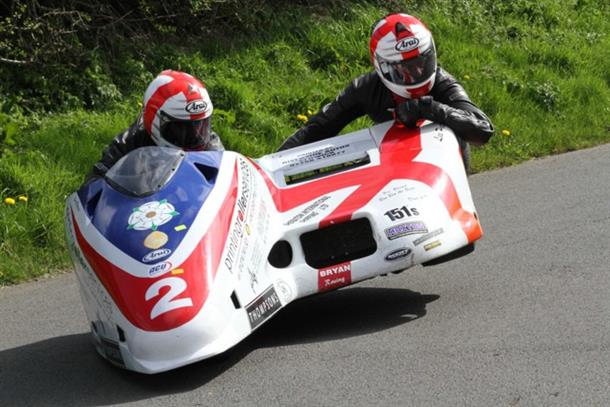 TT Winners Head Back to Their Oliver’s Mount Roots