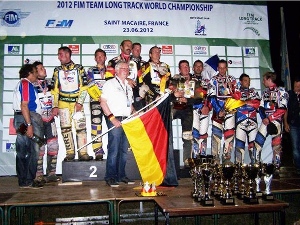 ACU Long Track Team Takes Silver in France